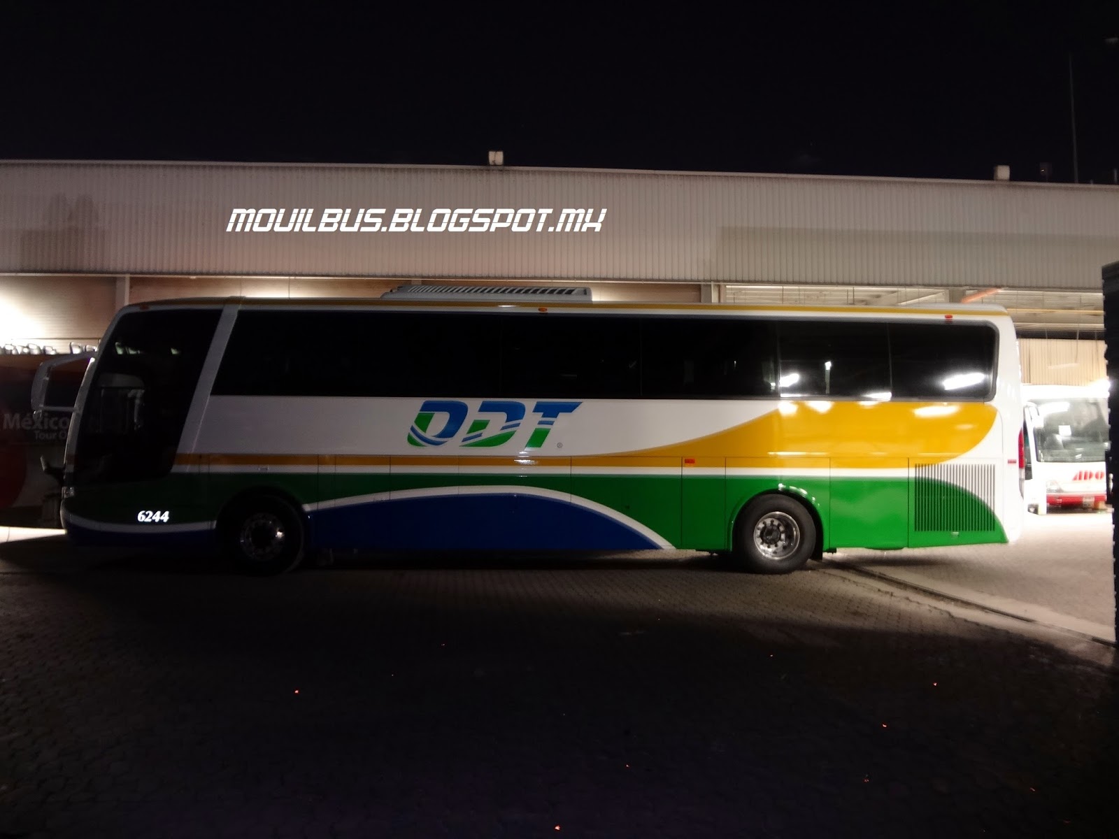 BUSSCAR VISSTABUSS HI OMNIBUS DE TIZAYUCA.