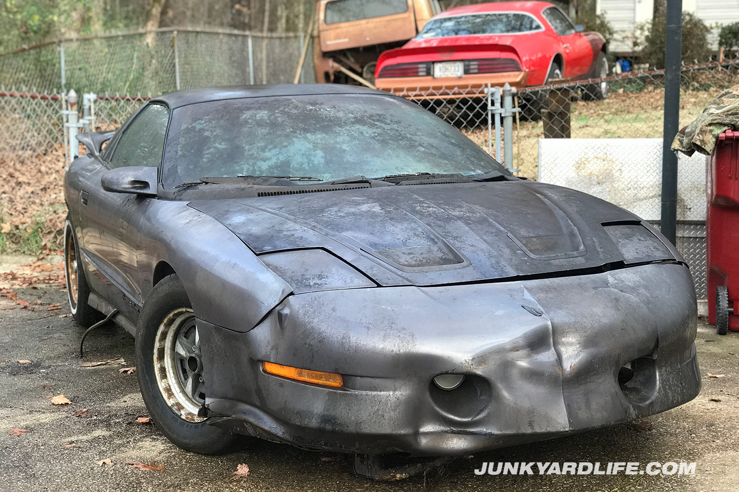 Junkyard Life: Classic Cars, Muscle Cars, Barn finds, Hot rods and part ...