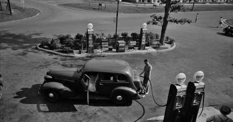 Fascinating Photos Capture Everyday Life of the U.S Just After the ...