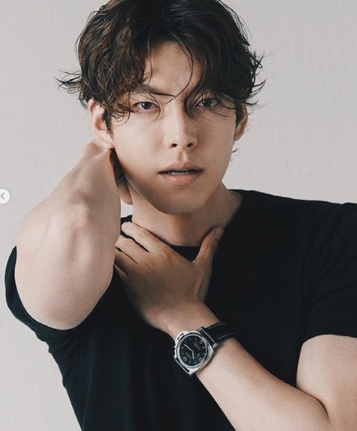 Kim Woo Bin is back with a sizzling new pictorial