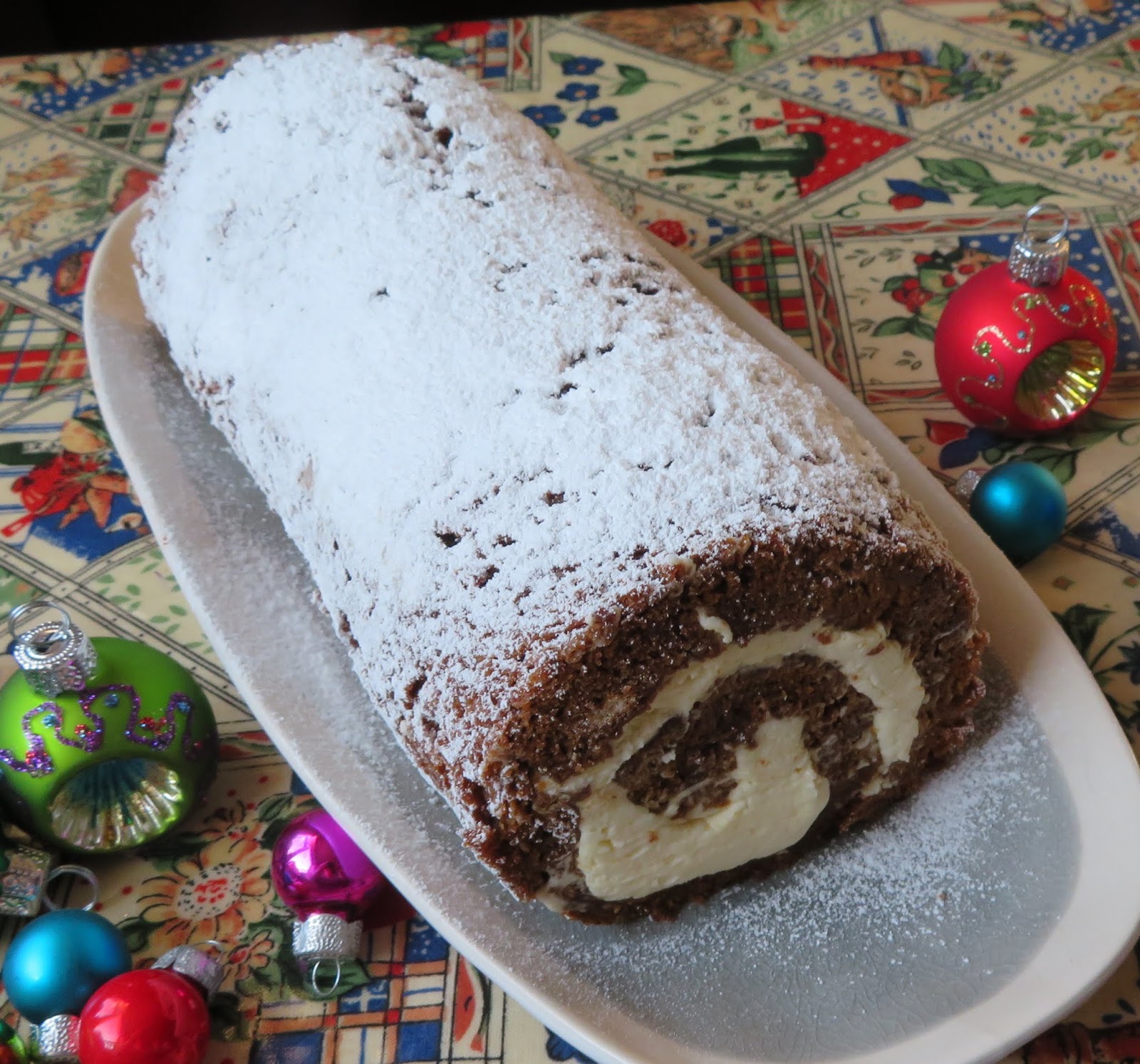 Christmas Gingerbread Roll | The English Kitchen