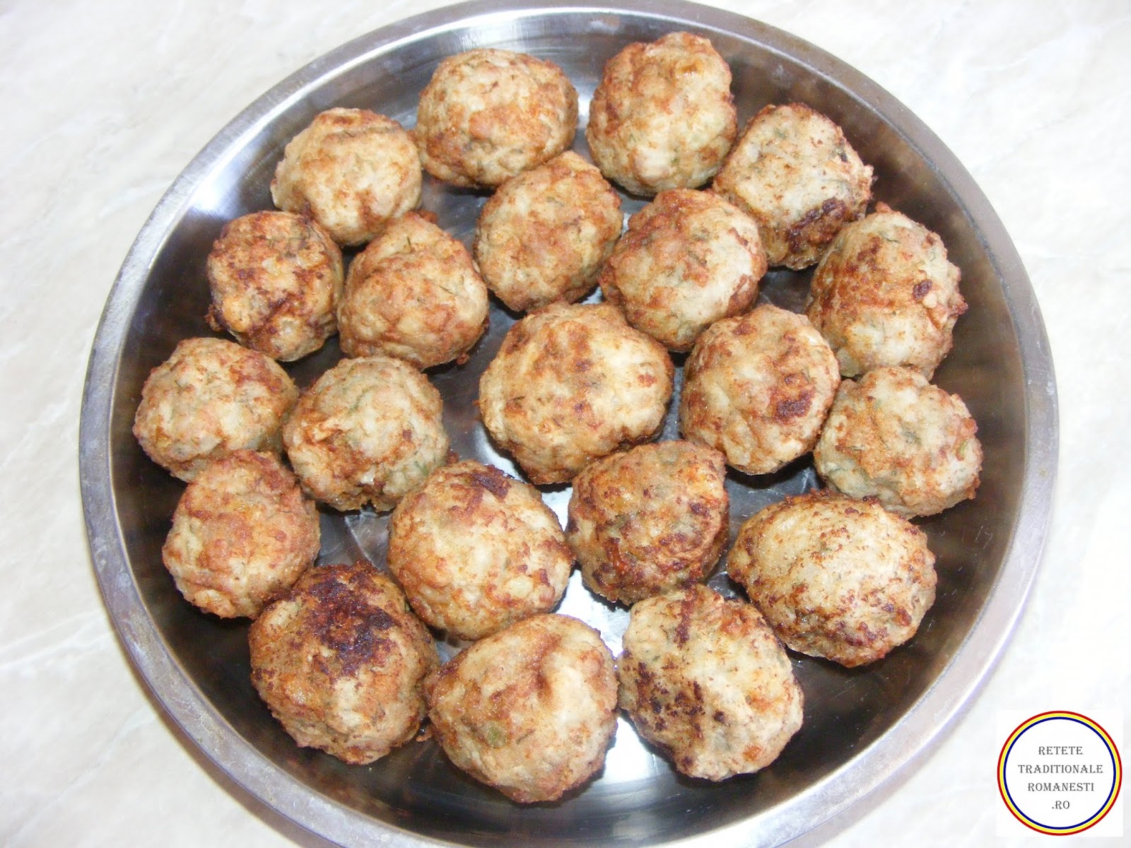 Chiftele de porc reteta | Retetetraditionaleromanesti.ro