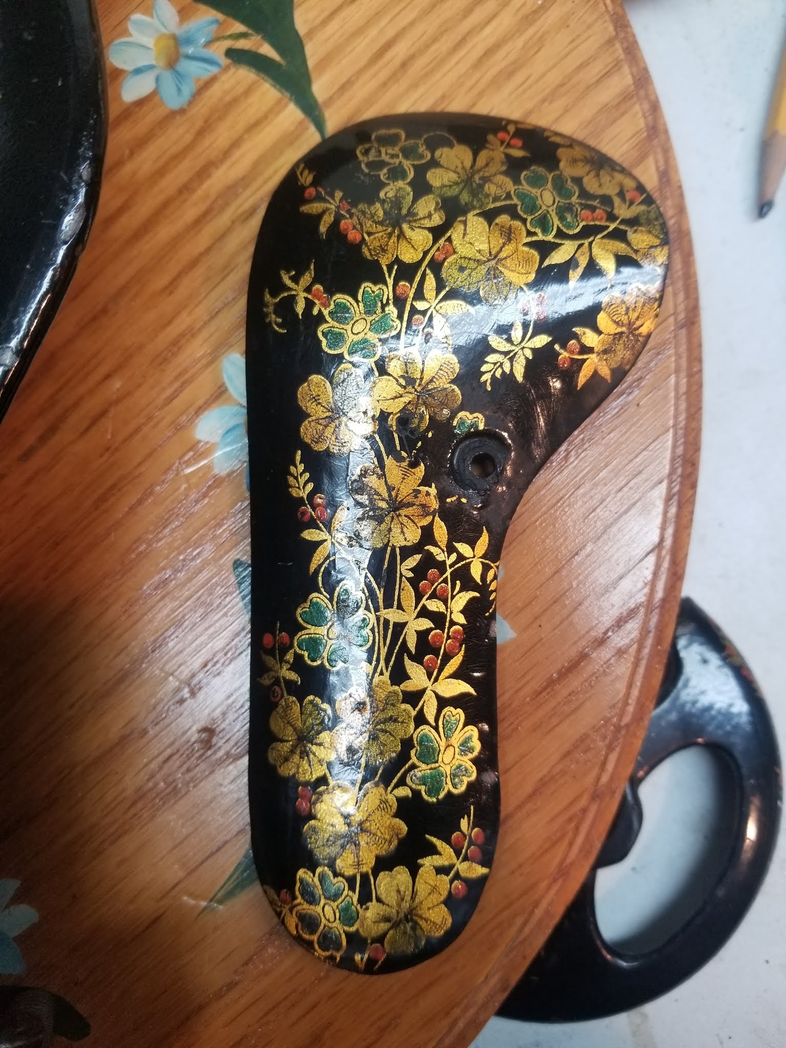 Selby Sewing Machines: 1889 Singer VS2 with Floral Decals