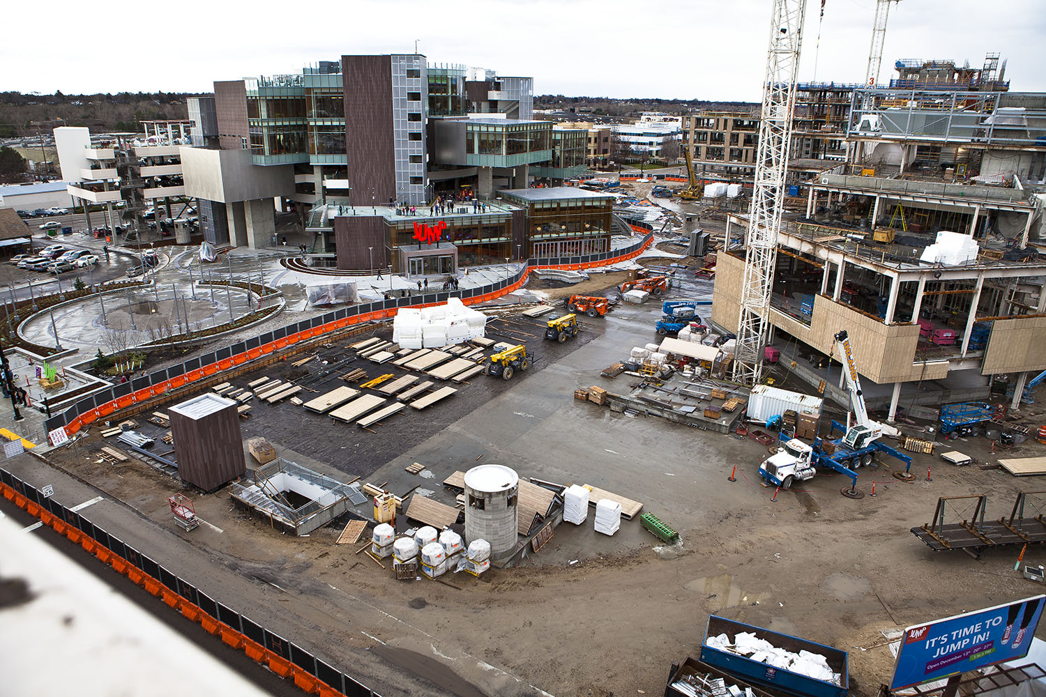 Budge Photography: JUMP Construction: Finished