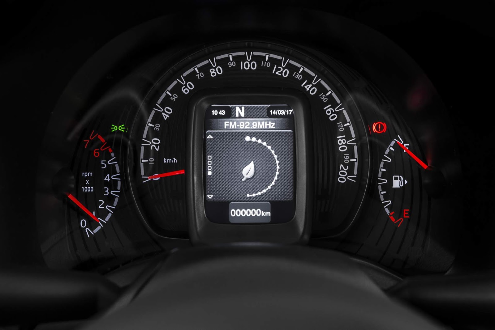 Fiat Mobi 2018 GSR Automatizado: preços, detalhes - vídeos