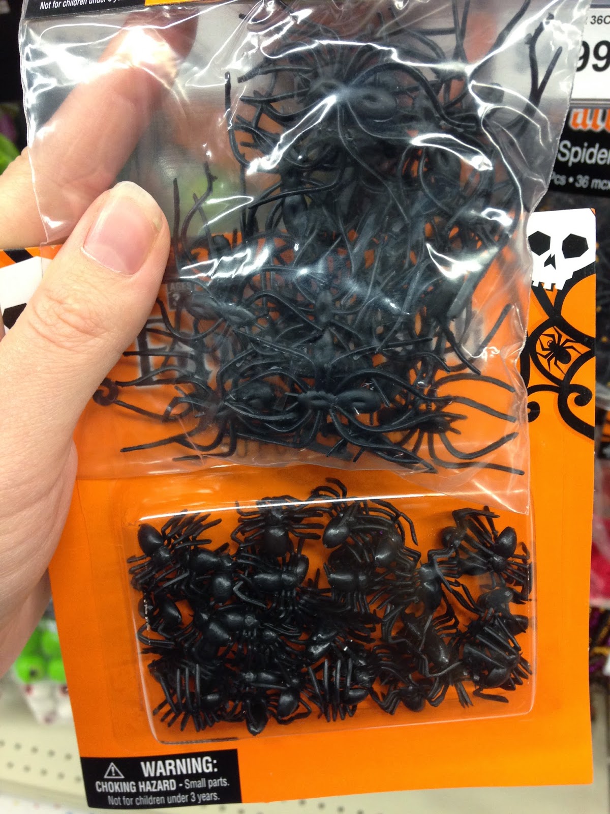 Kayla Kreates: DIY Halloween Decorations - Spider Egg Sacks