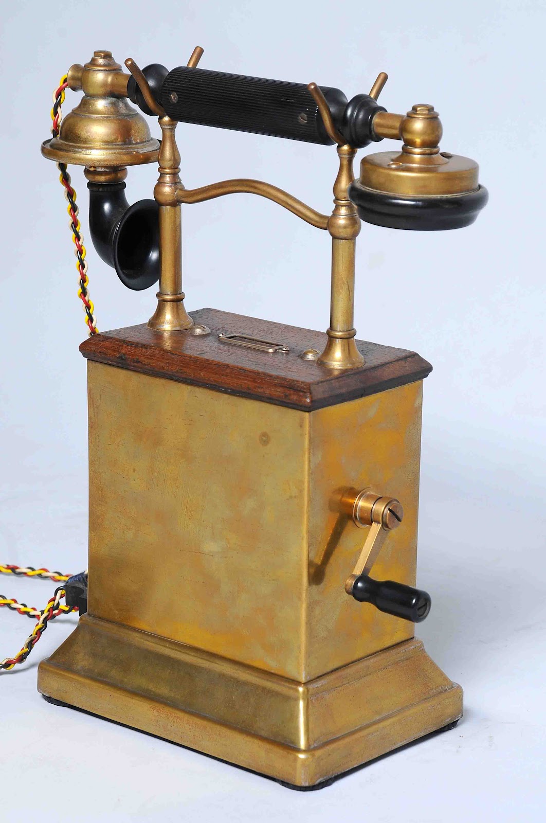 Old Vintage Museum: Ericsson Magneto Telephone Circa 1910-1920