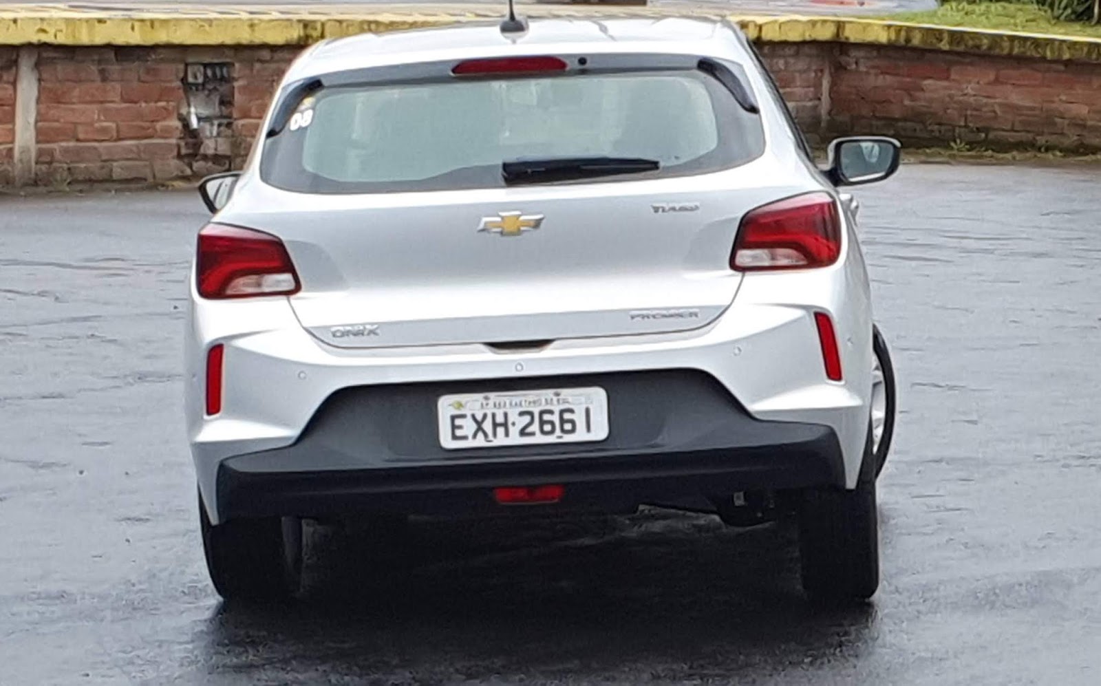 Chevrolet Onix Hatch 2020 chega com mais esportividade