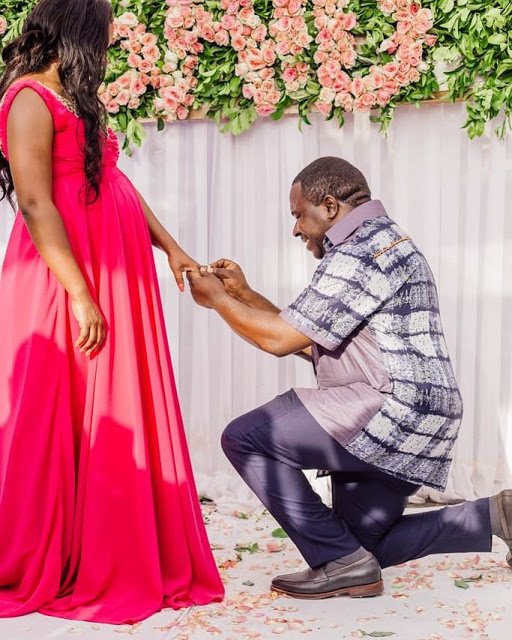 Matukio katika Picha: Mbunge Sugu amvisha pete ya uchumba Mpenzi wake ...