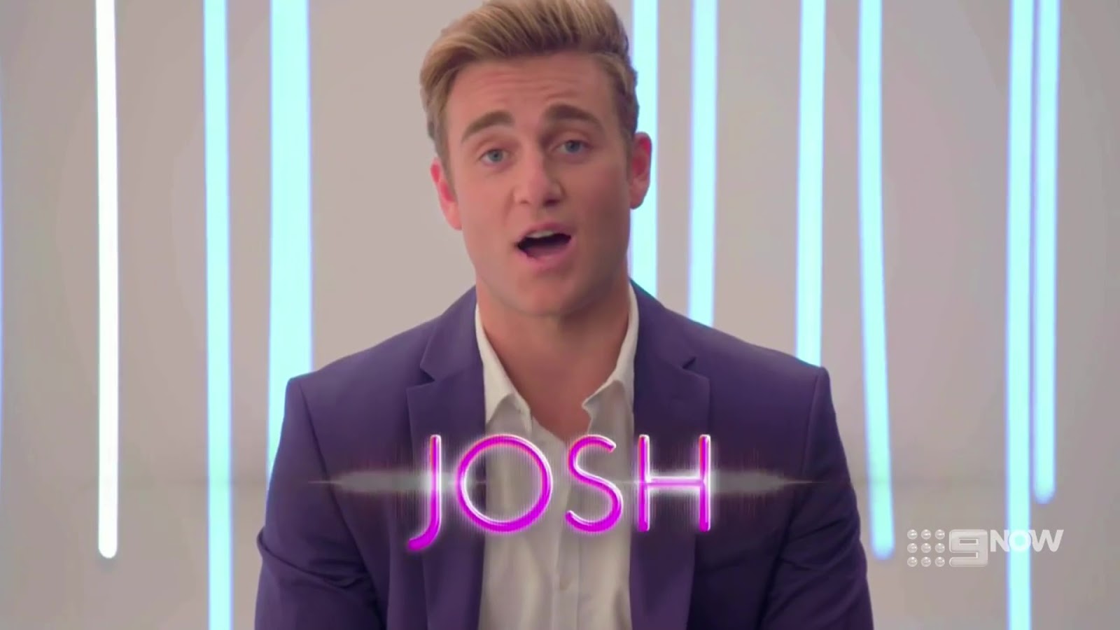 ausCAPS: Josh Moss shirtless in Love Island Australia 1-01 "Episode 1"