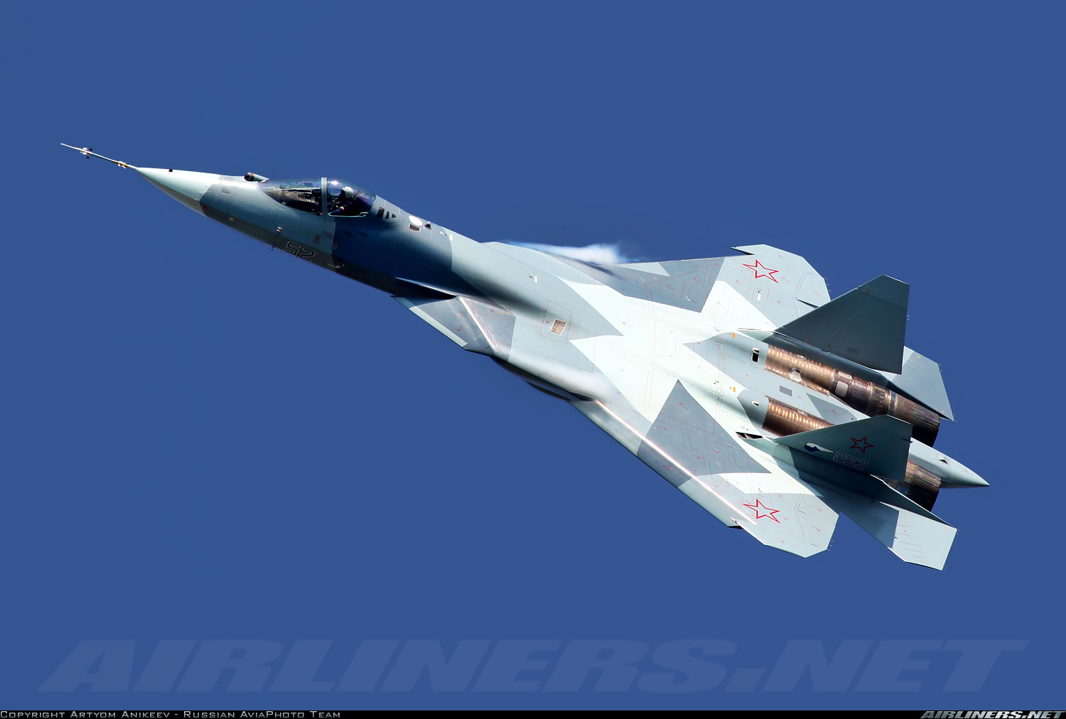 Asian Defence News: Sukhoi PAK FA T-50 at MAKS airshow for the Russian ...