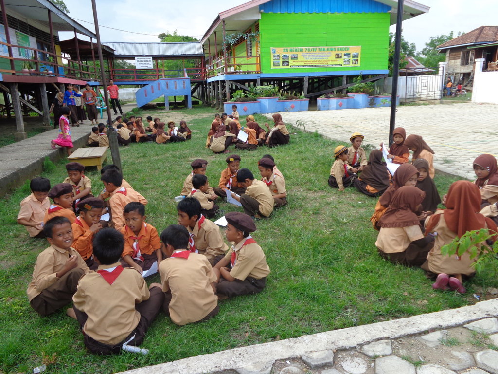Kegiatan Persari dan Persami | SD Negeri 70 Jambi