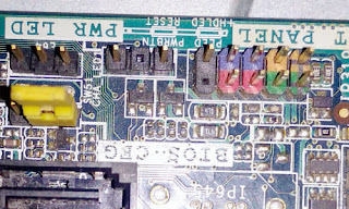 Cara memasang kabel front panel CPU, Jangan sampai ketuker posisinya ...