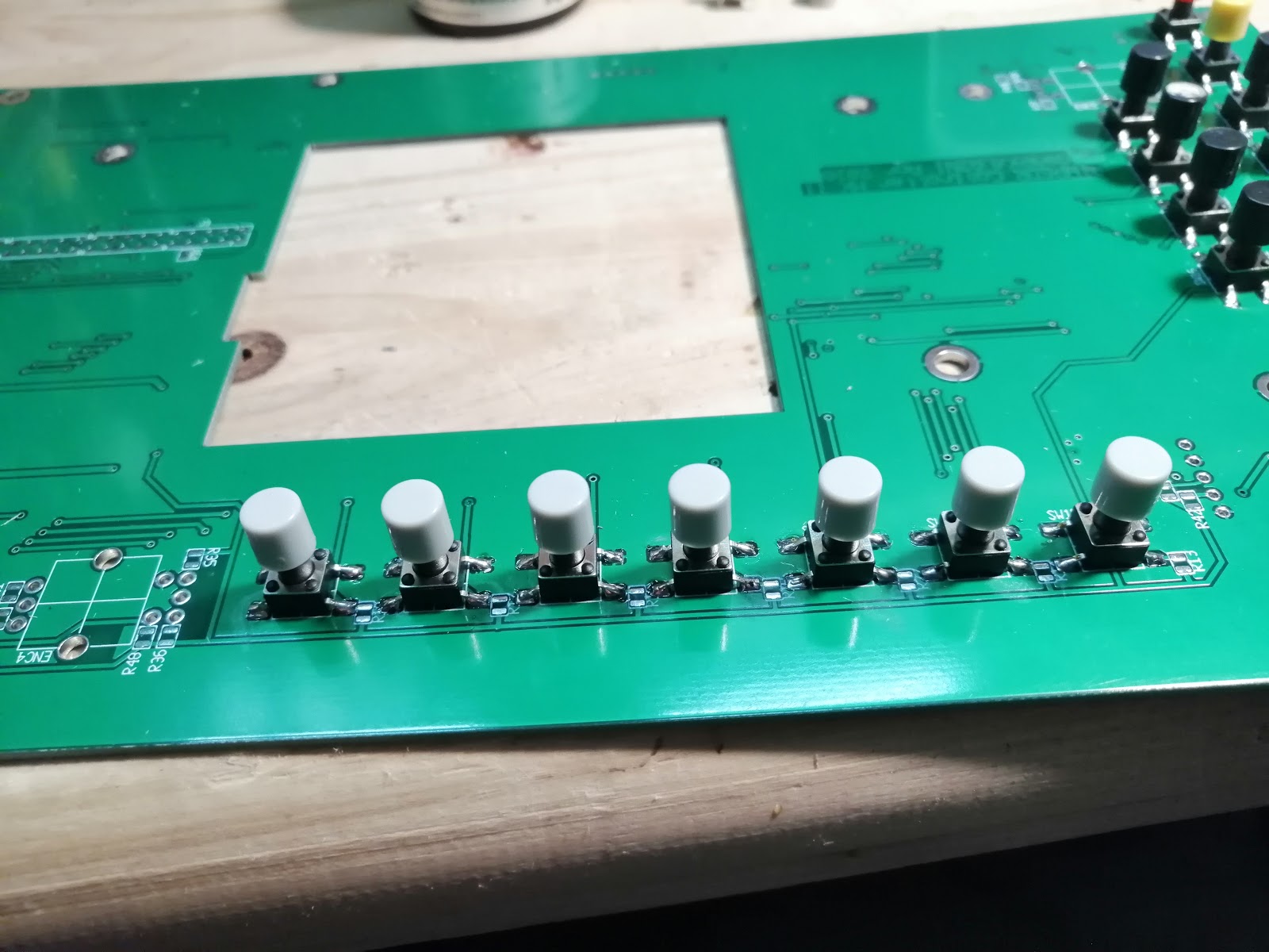 YU5MOL: PiHPSDR Controller MKII