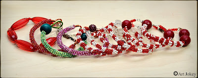 artjokey bijoux box: bratari handmade martisor "DressMeUp"