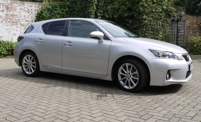 Lexus CT 200h review