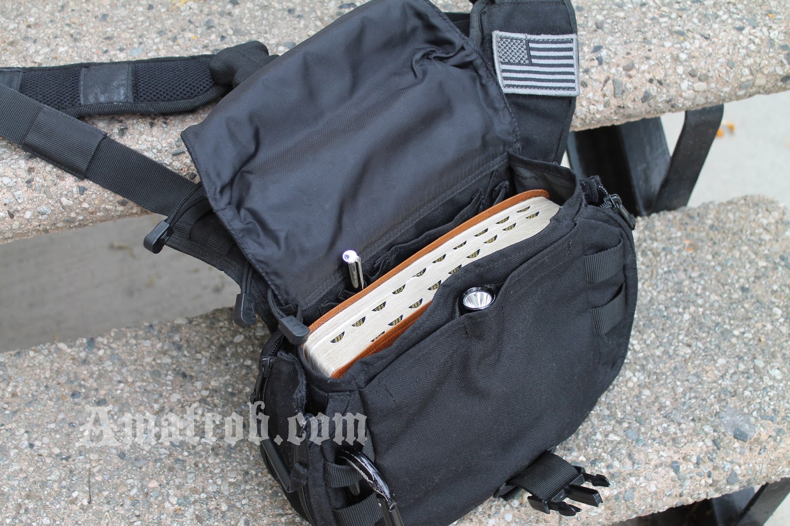 511 Push Pack: A Great Multi Purpose Bag - Penny Face Knives