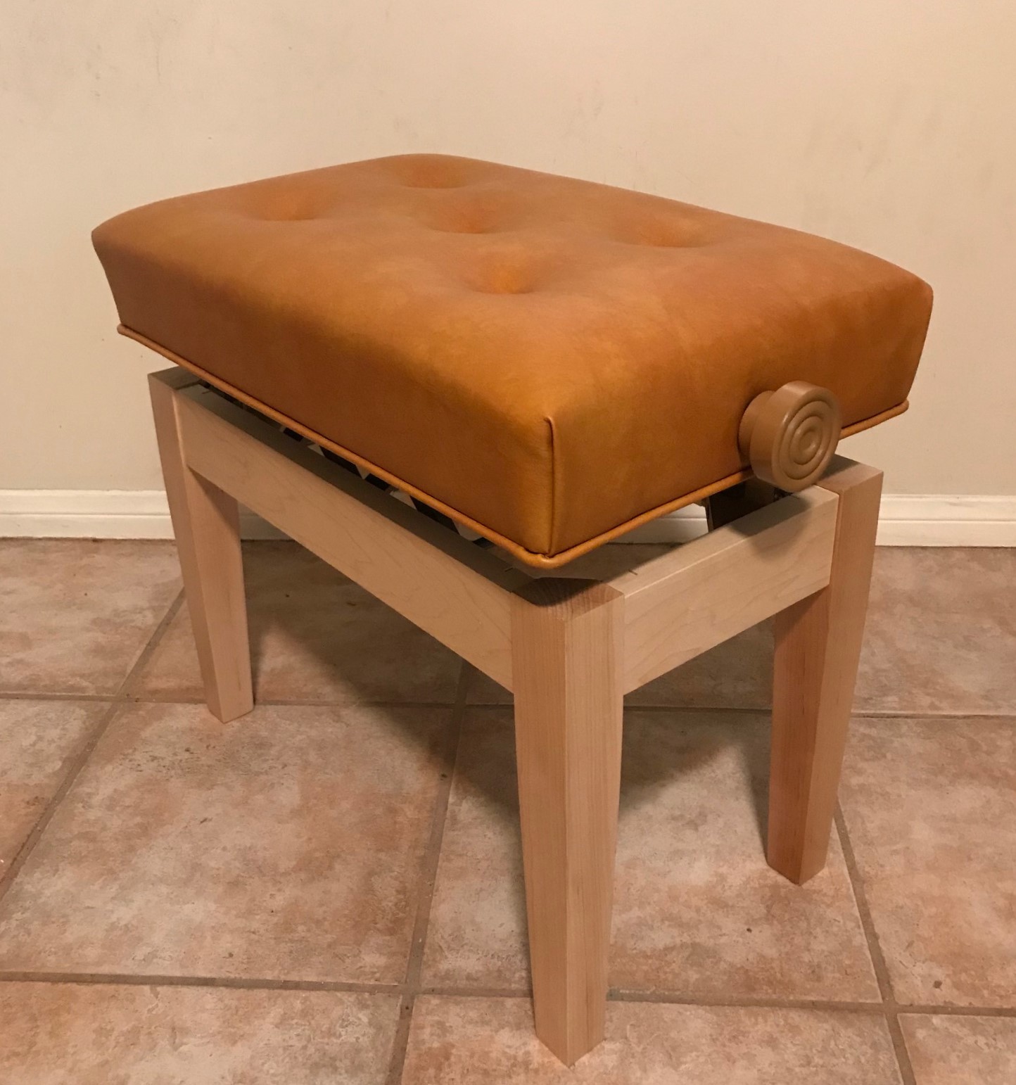 Adjustable Harp Bench