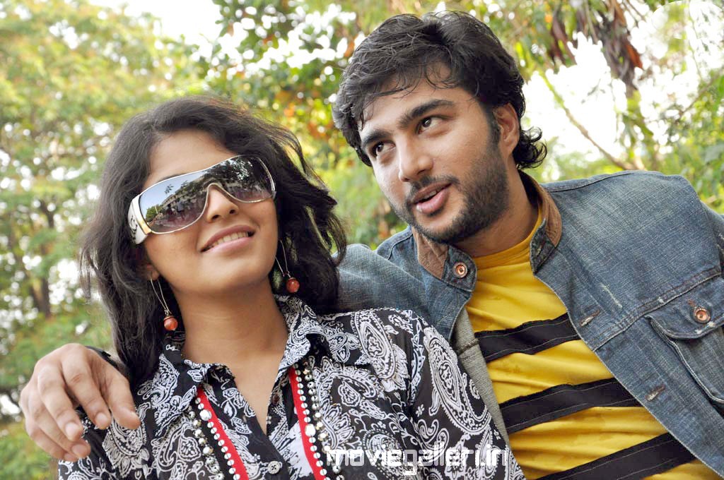 tamil cinema foto: Maharaja Movie Stills /Actor Sathya and Actress ...