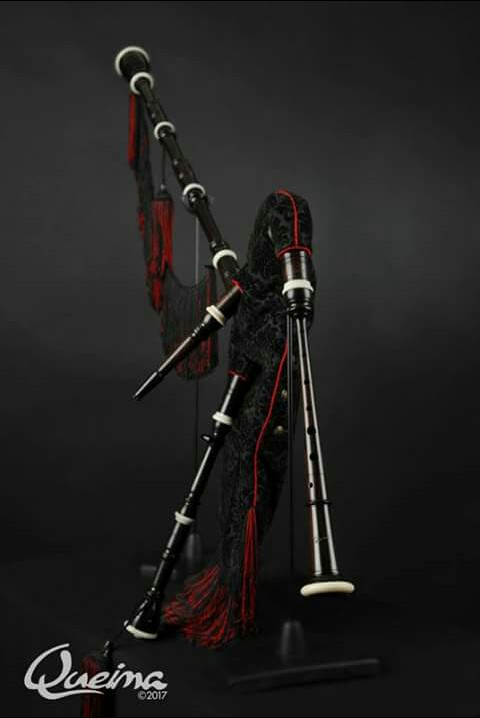 Instrumentos tradicionais: -Gaita-