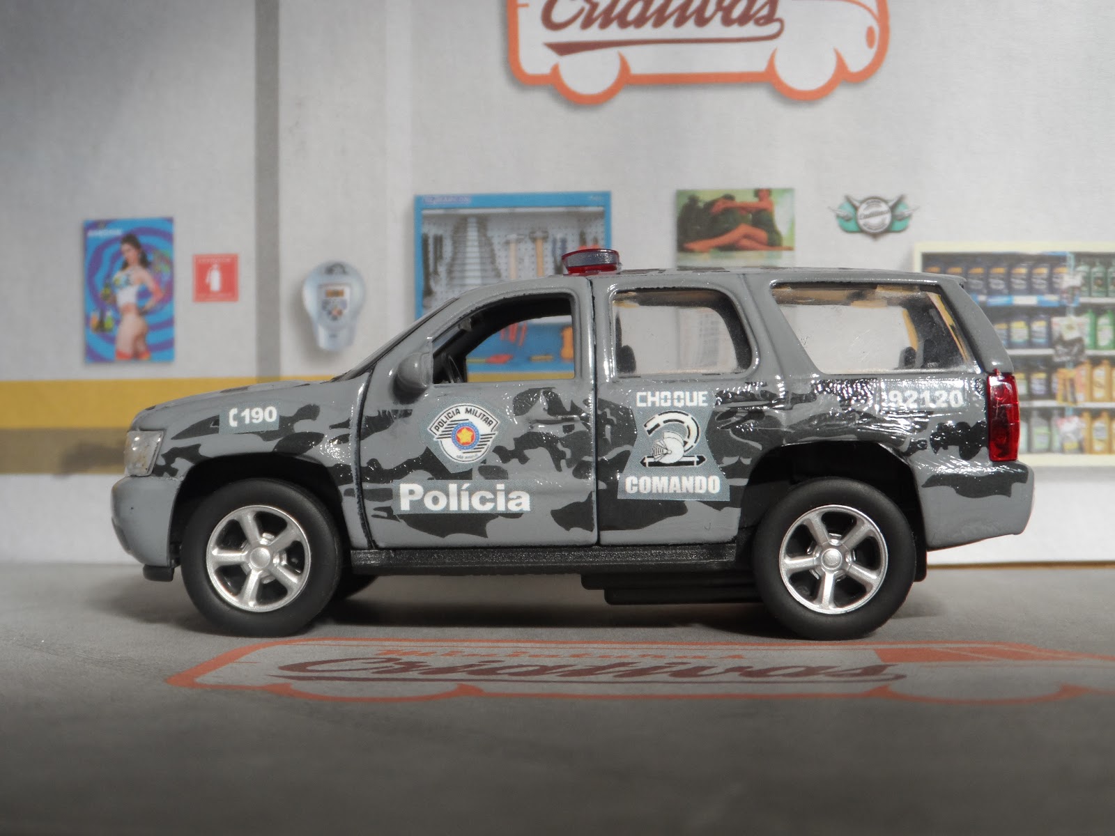 Viatura Blazer PMESP Choque camuflada Tahoe