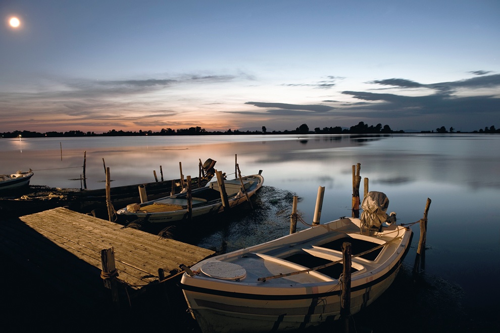 Greece-Travel-Fun: MESSOLOGI A CITY IN THE LAGOONS