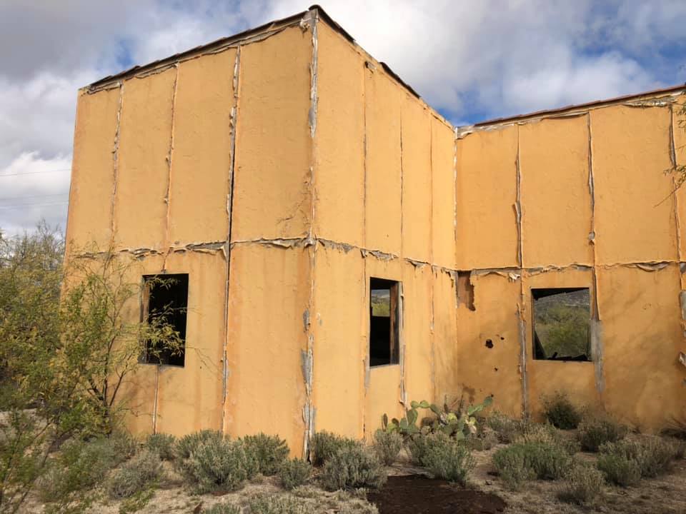 NickALive!: Visiting the Set of 'Hey Dude' in Tucson, Arizona