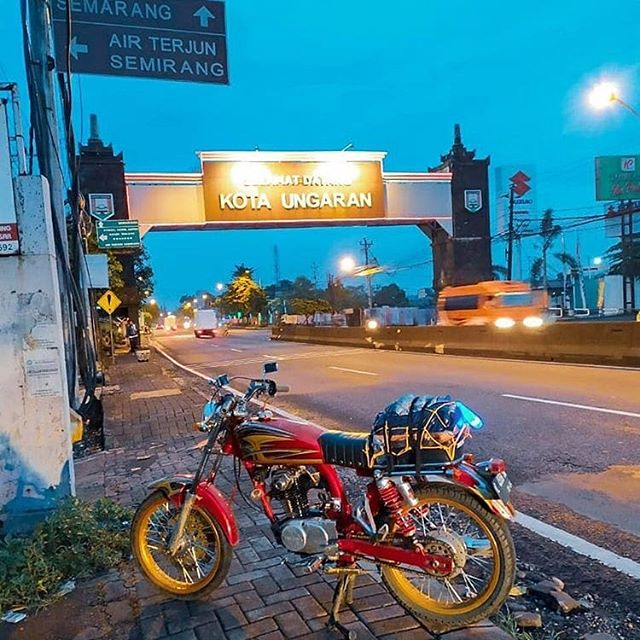 20 Gambar HD Modifikasi Honda CB 100 Airbrush Terbaru 2020