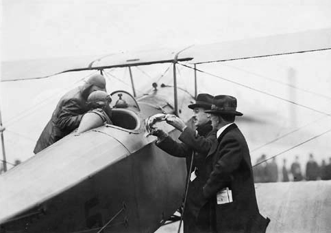 September 6, 1918 -- First Air Mail from New York to Chicago ...