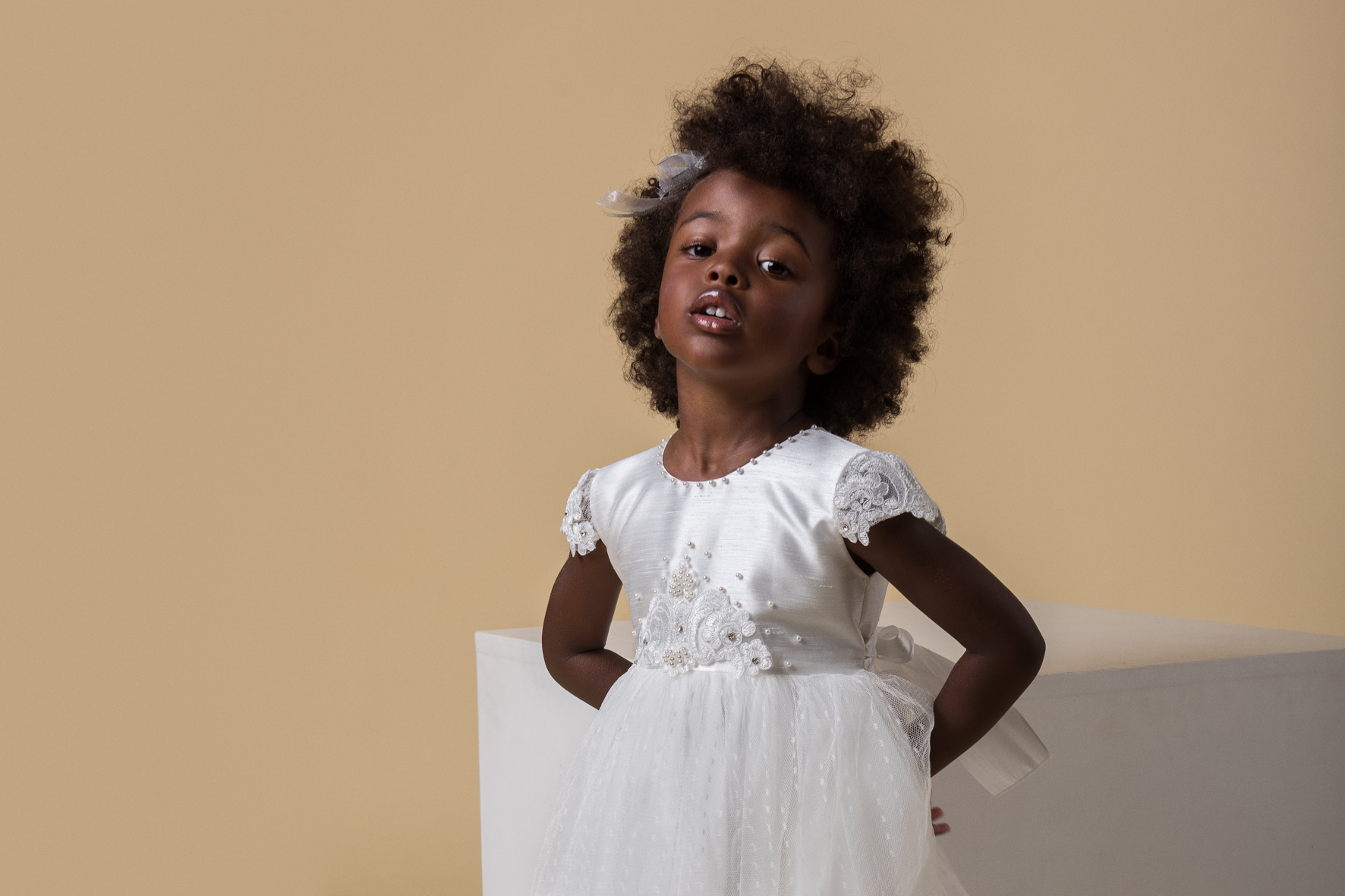 Look Like A Model: Collezione abiti da damigella e paggetto: Etienne Chic