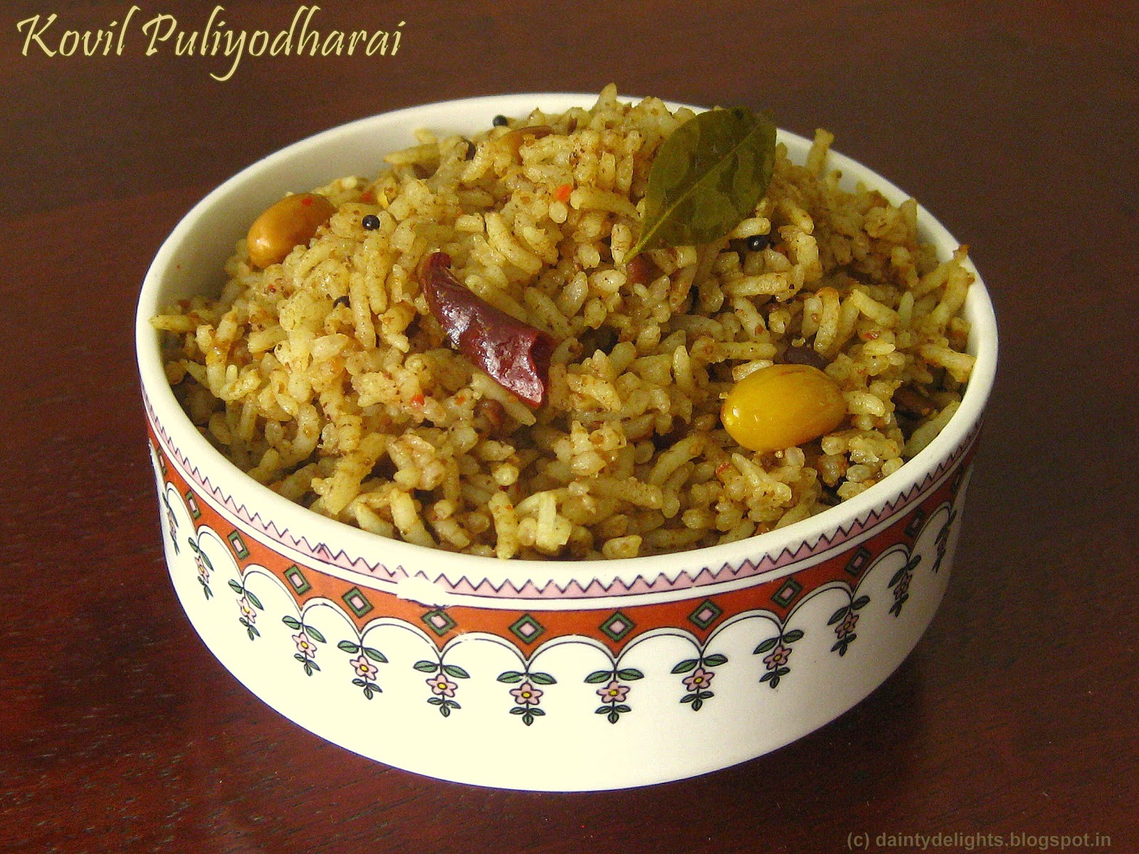 Dainty Delights: (Kovil) Puliyodharai - Tamarind Rice