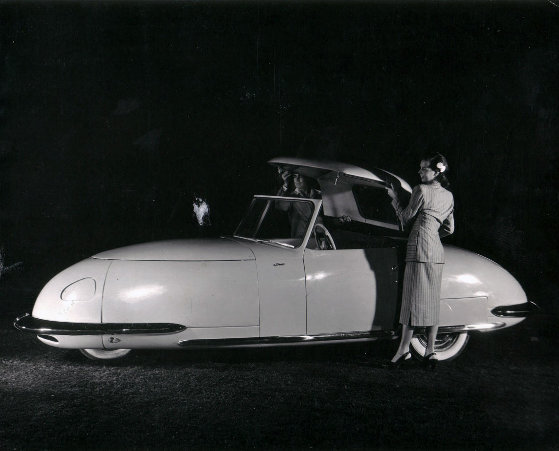 Davis Divan Three-Wheeler: The 1940s Unique Concept Car That Lost in ...