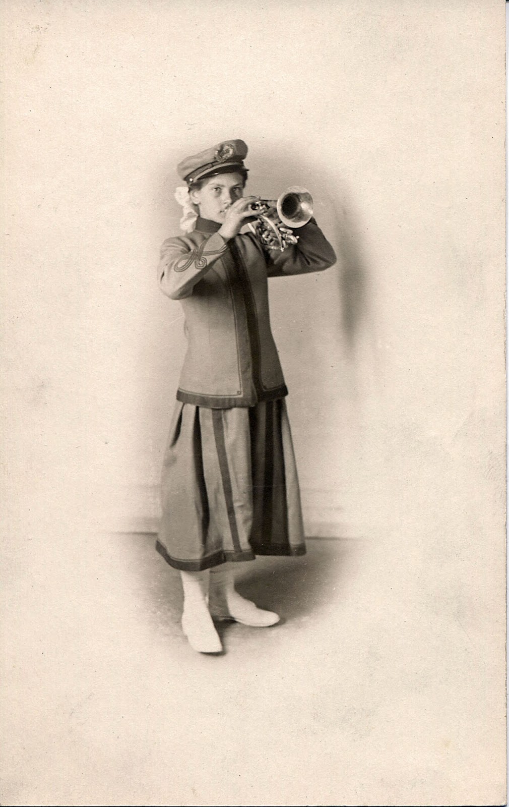 TempoSenzaTempo: Helen May Butler and her All-American Girls