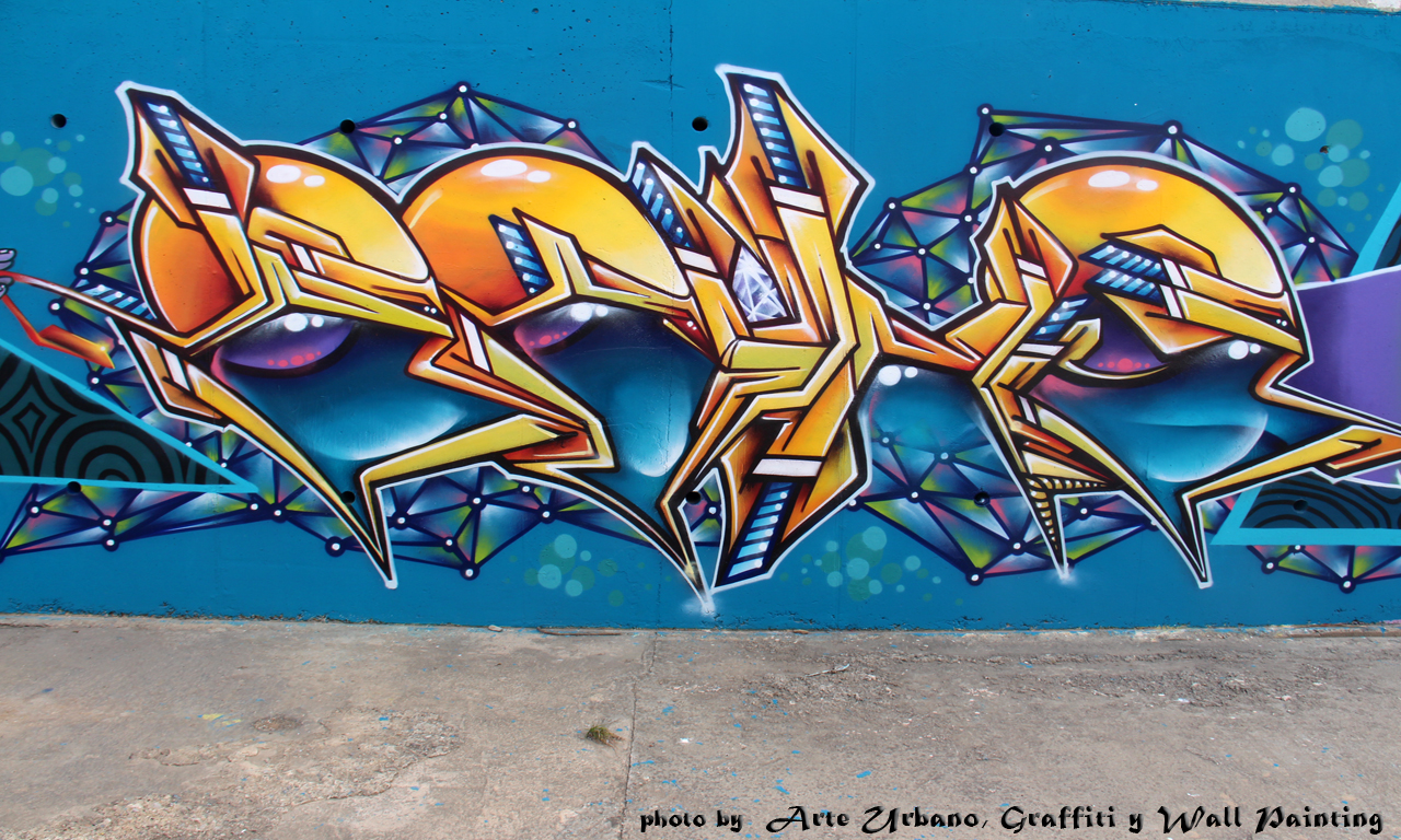 @photojo53: Graffitis por Paterna(11)