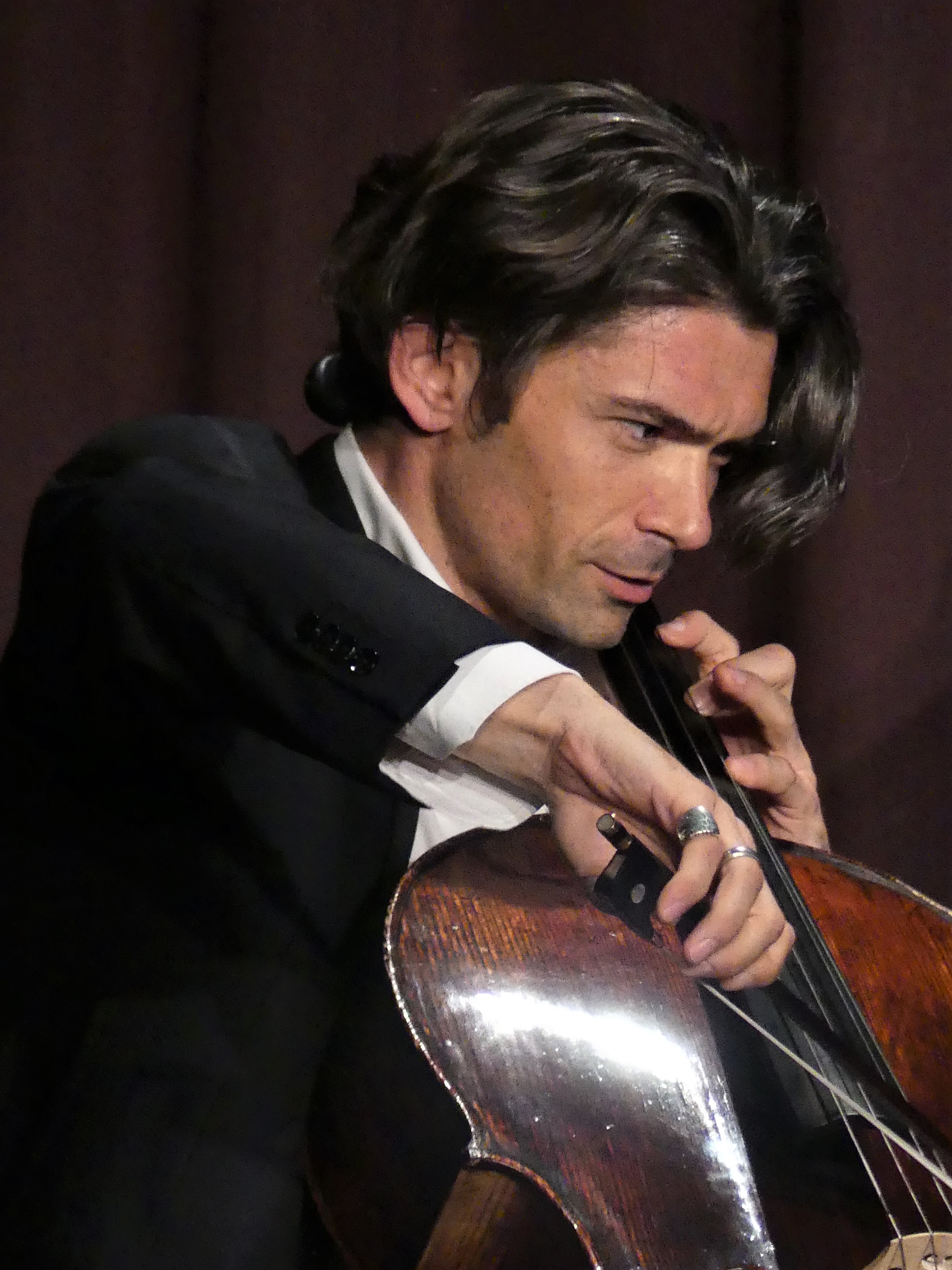 Gautier Capuçon présente sa tournée Un été en France - DAME SKARLETTE