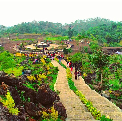 12 Tempat Wisata yang Lagi Hits di Kuningan