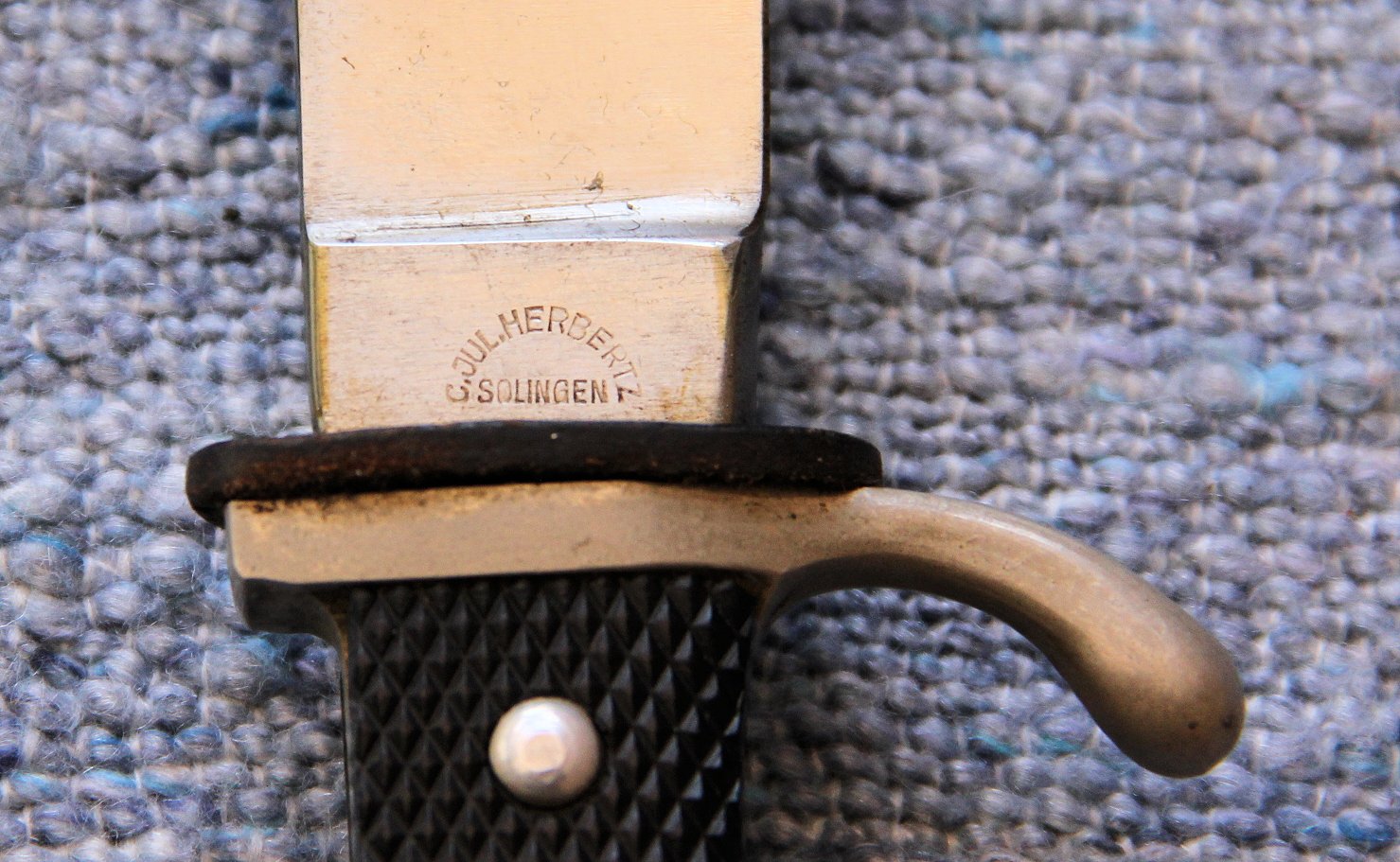 BACO TACTICOS CUCHILLOS: C. JUL. HERBERTZ MODELO SCOUT (ALEMANIA)