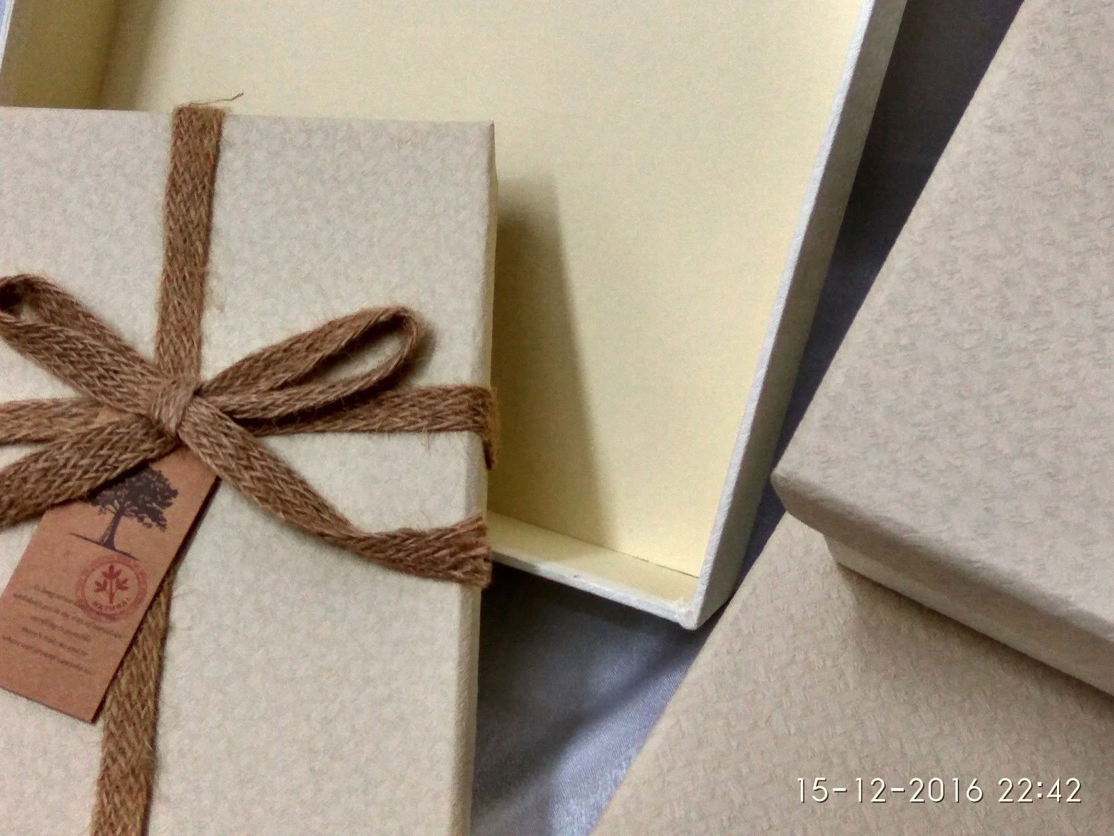 Singapore Gift Boxes: Natural Beige rectangular boxes for A4 sizes ...