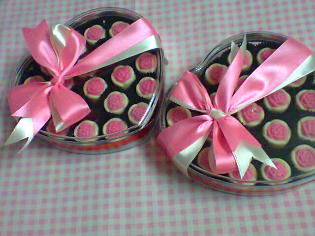 Homemade Coklat 2u: Coklat pink utk hadiah