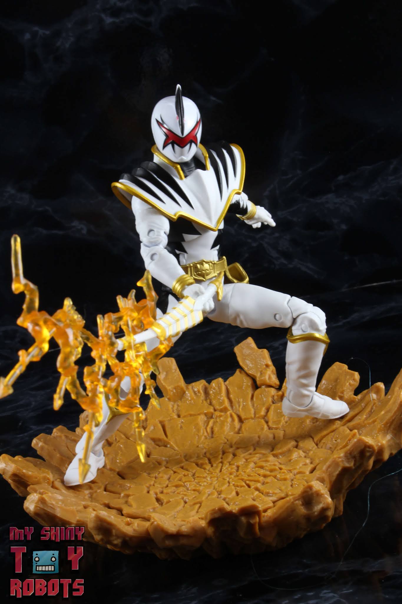My Shiny Toy Robots: Toybox REVIEW: Power Rangers Lightning Collection ...