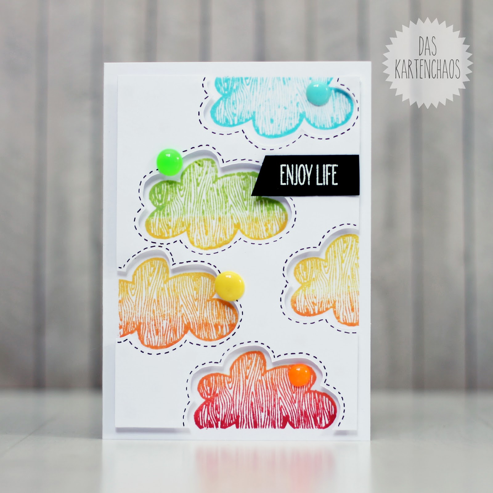 Video: Gradient Stamping with Dye Inks - Neat and Tangled