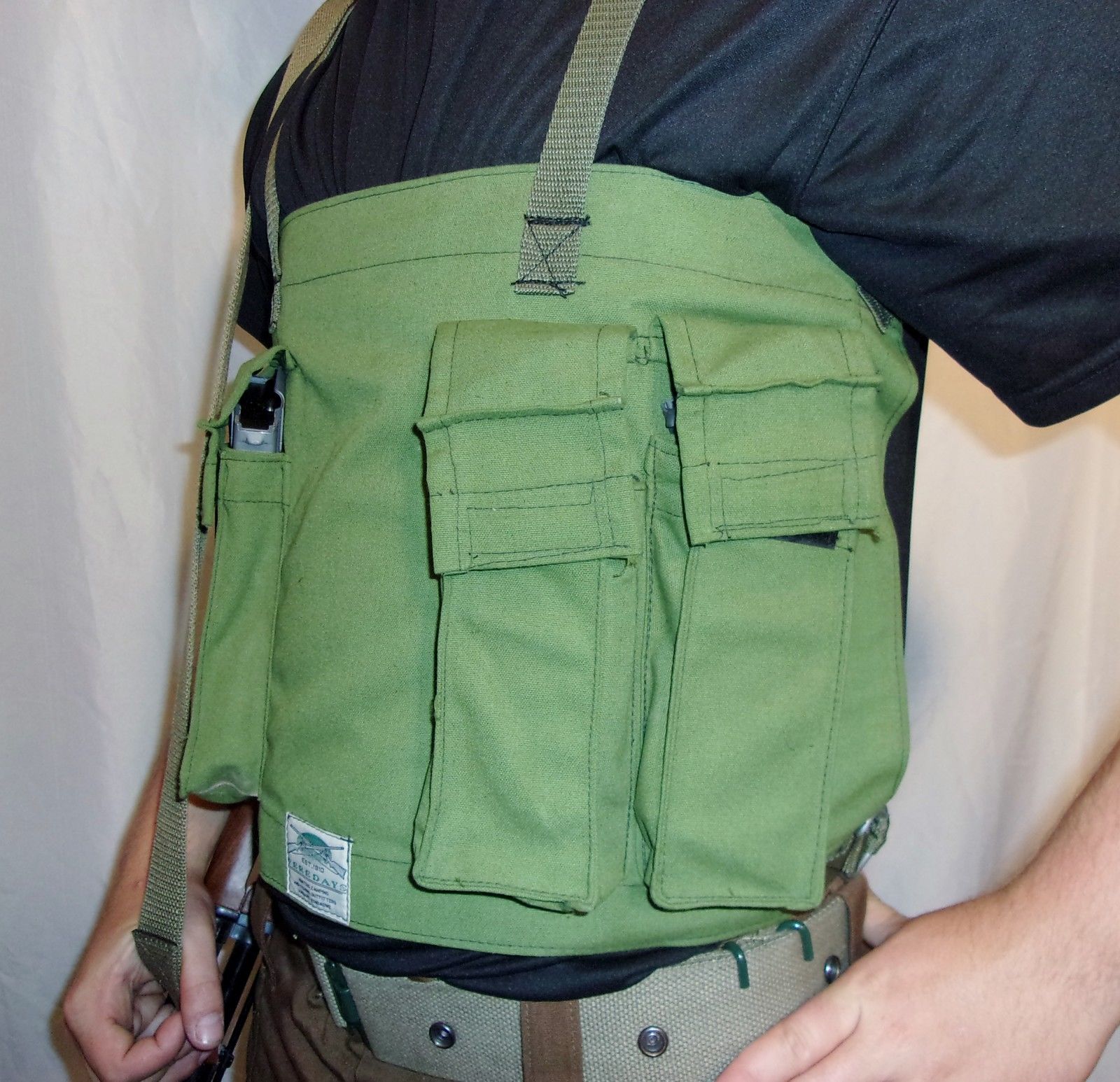 Webbingbabel: Feredays 4-Cell Chest Webbing (AK-Galil-R4) - Rhodesian Style