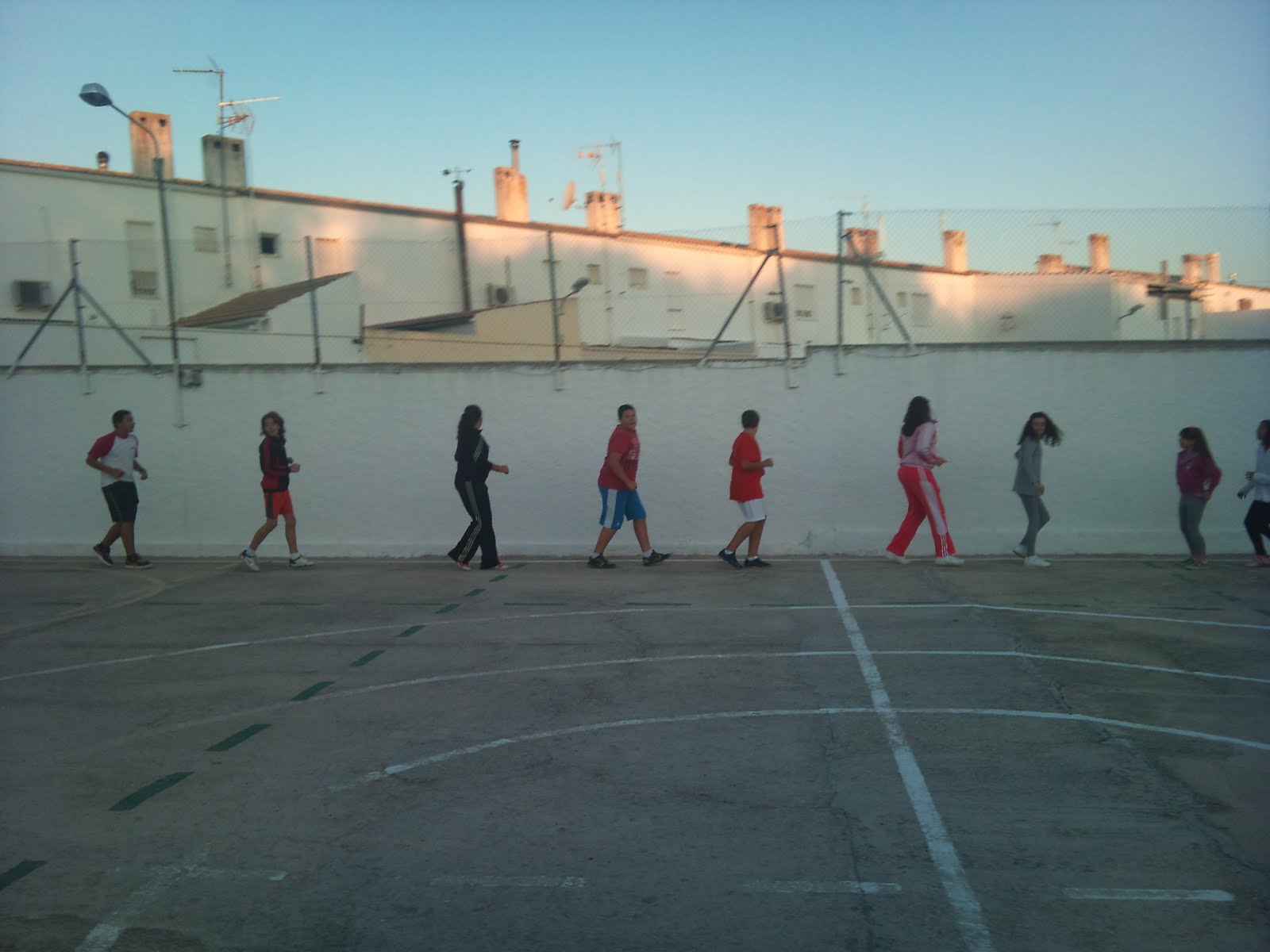 Educación física CEIP. Donadío: DIRECT@R DE FILA.