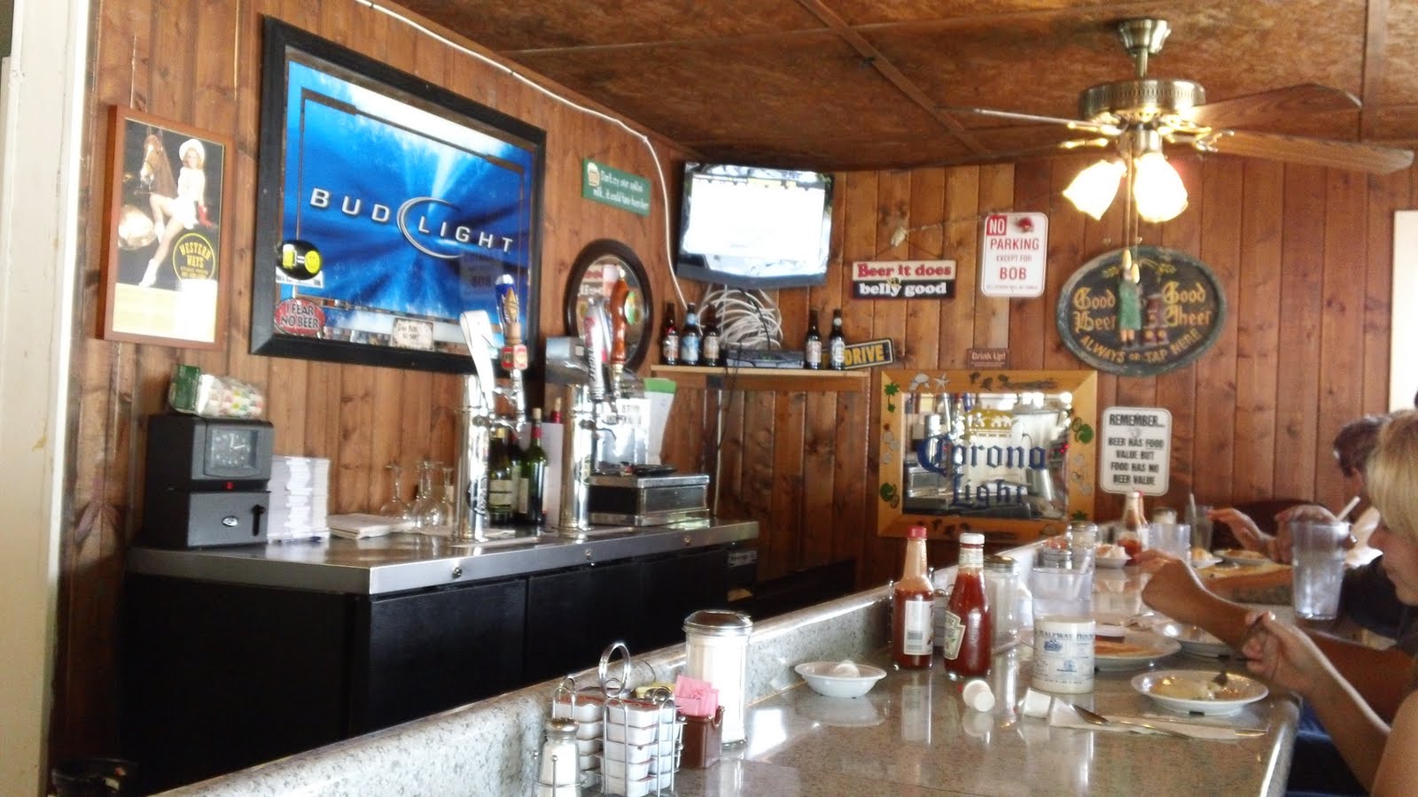 Live 2 Ride, Ride 2 Eat: Halfway House Cafe