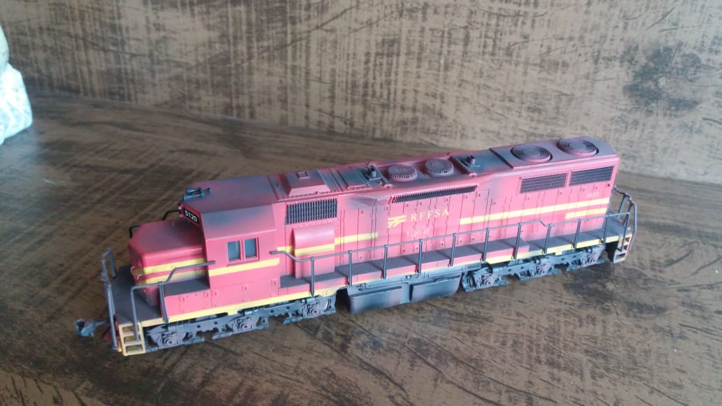 Gílser ferreo trens: SD38 RFFSA