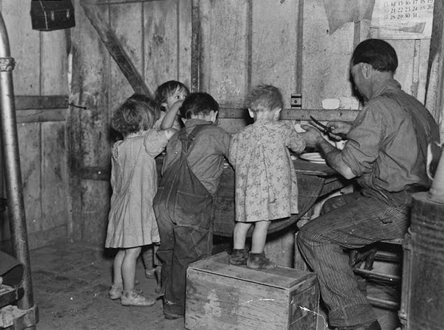 Pictures of Americans during the Great Depression of the 1930s ...