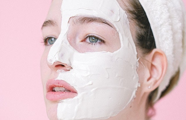 4 Best Homemade Skin Tightening Face Masks to Firm Face and Neck Naturally