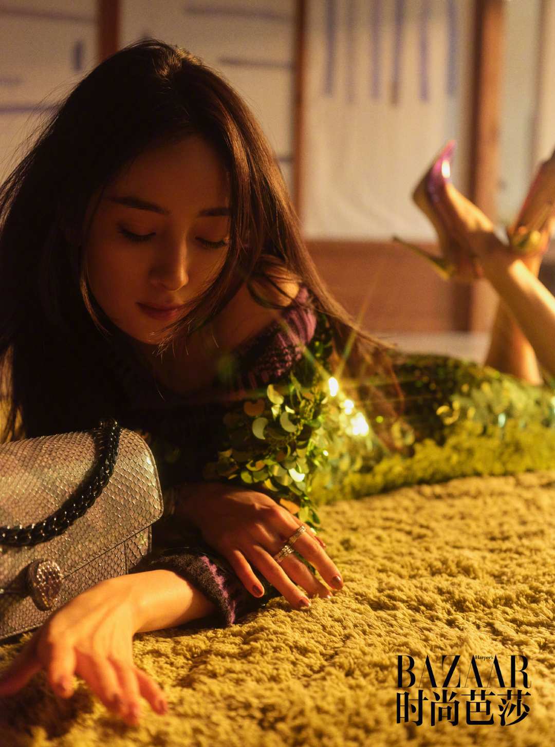 China Entertainment News: Yang Mi covers fashion magazine