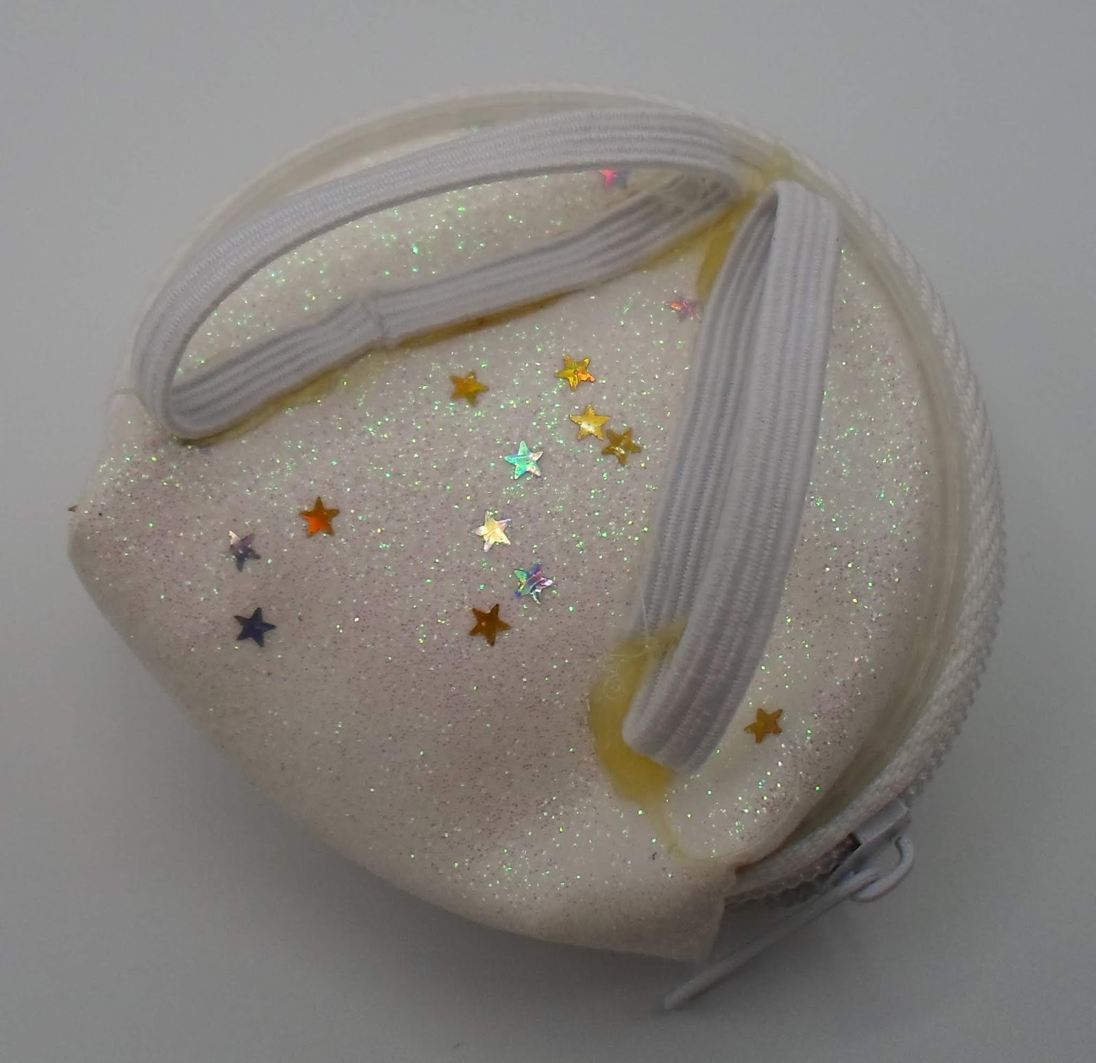 DIY Barbie Blog DIY Backpack For Barbie From Party Favor Purses diy-barbie-blog-diy-backpack-for-barbie-from-party-favor-purses