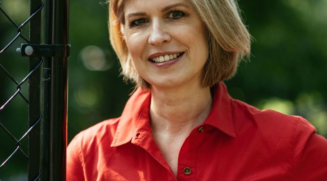 Book Q&As with Deborah Kalb: Q&A with Sandra Neil Wallace